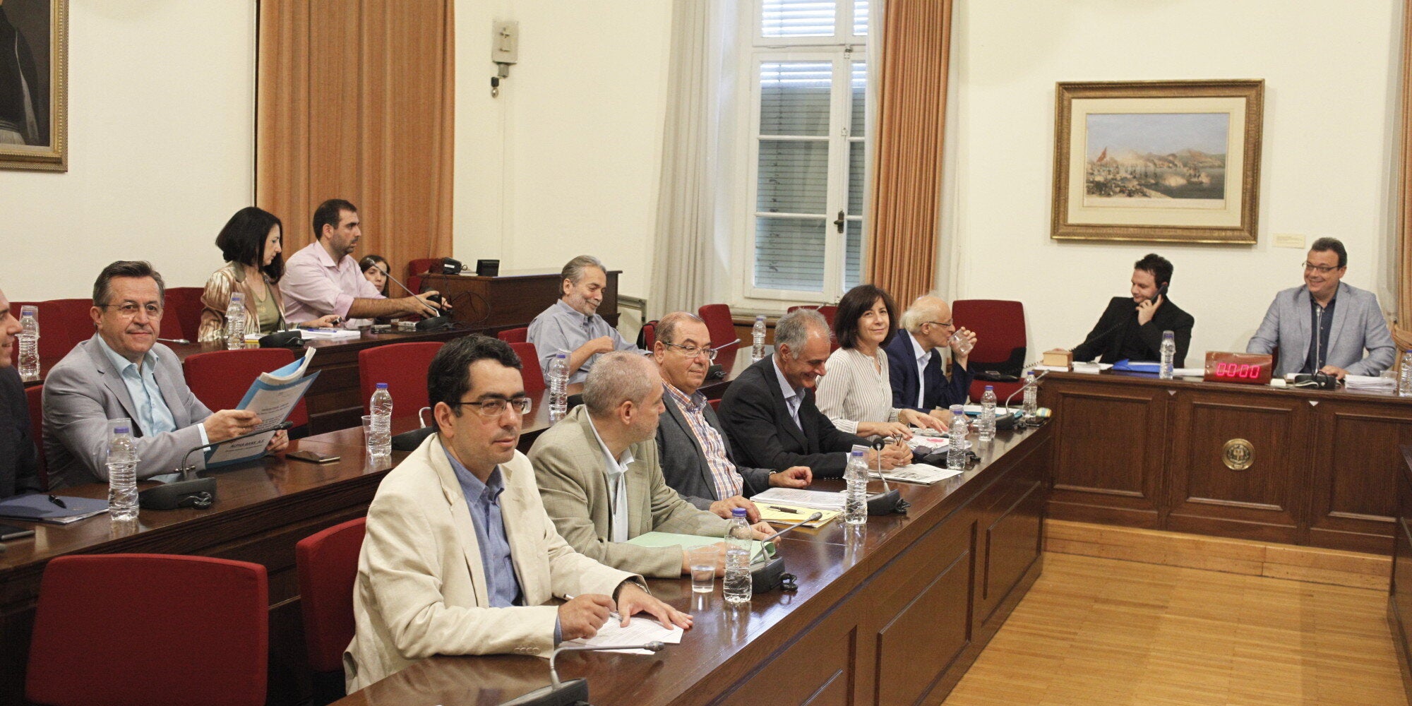 Παραδοχή Τραπεζών: Δίναμε δάνεια στο ΔΟΛ όπως οι δανειστές στην Ελλάδα ...