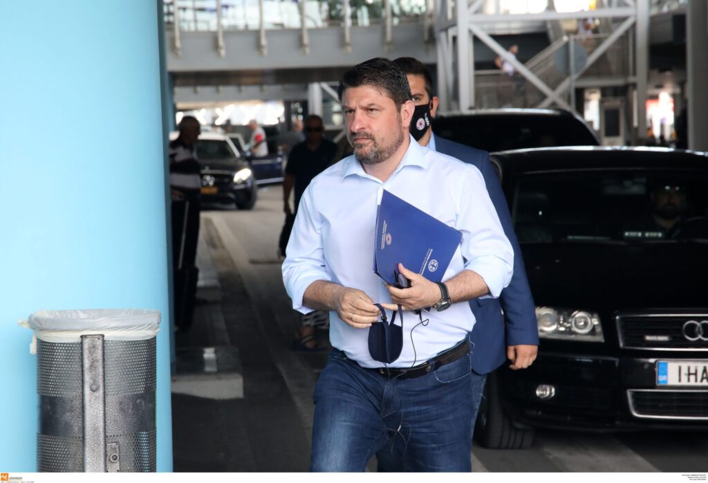 Ο Χαρδαλιάς επιστρέφει και το Twitter τον κάνει πρώτο trend - HuffPost ...