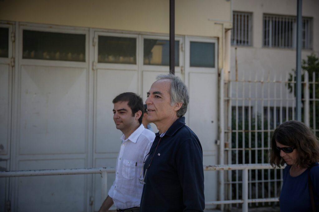 Δημήτρης Κουφοντίνας: Ο αρχιεκτελεστής της 17Ν μιλά στον Αλέξη Παπαχελά ...