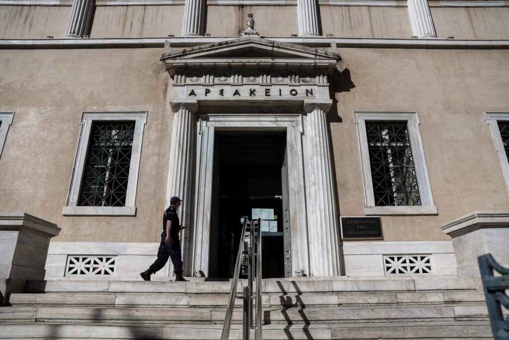 Η απόφαση της Ολομέλειας του ΣτΕ που «κόβει» τα αναδρομικά των ...