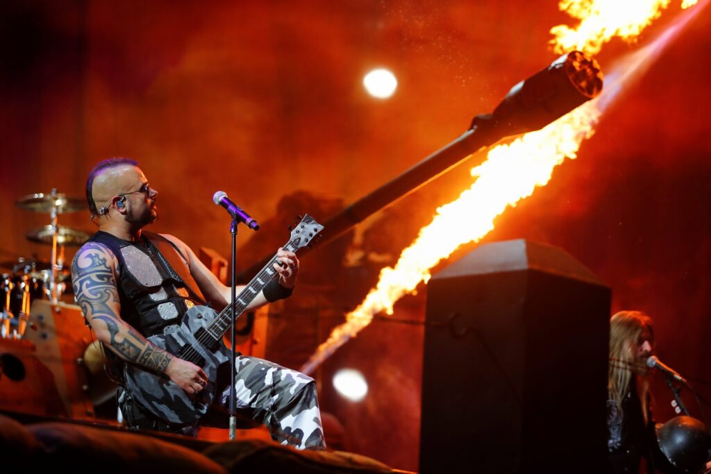 Sabaton, το heavy metal συγκρότημα που πήρε βραβείο για την "προαγωγή ...
