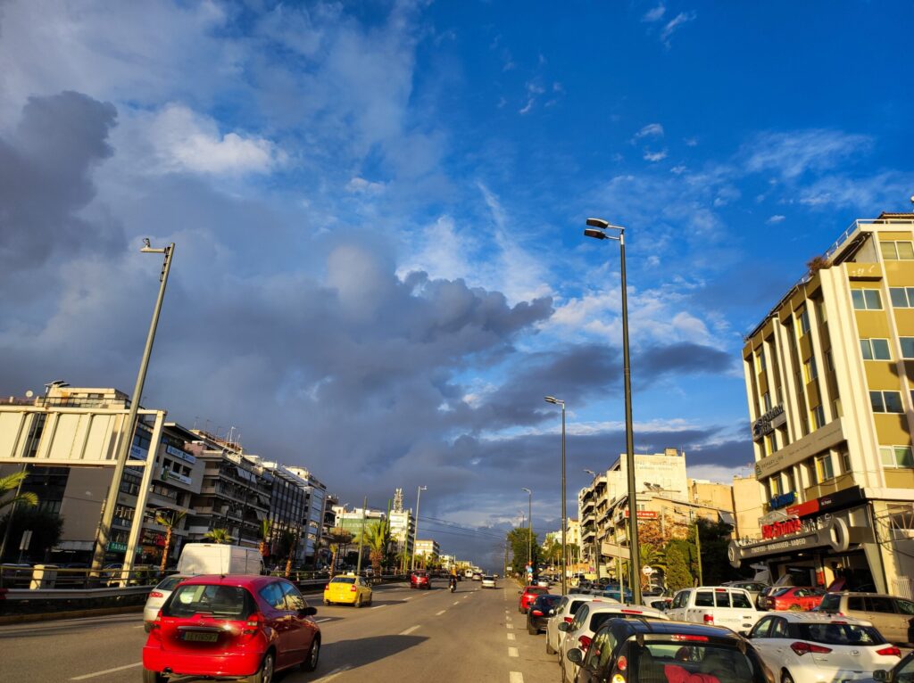 Εκλεισε προσωρινά ξενοδοχείο στη Λ. Συγγρού λόγω αποκόλλησης μπαλκονιού ...