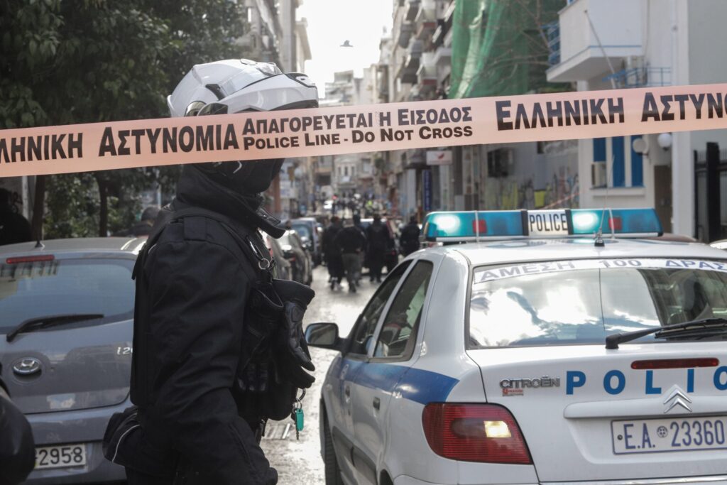 Εκρηξη στη «Μεγάλη Στοά της Ελλάδας» - HuffPost - Ειδήσεις και Απόψεις ...