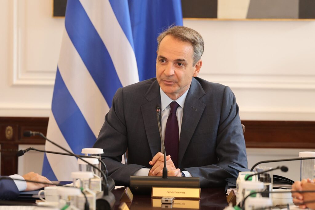 Μητσοτάκης στο Υπουργικό: Μην πιστεύουν οι πολίτες τα fake news για τις ...