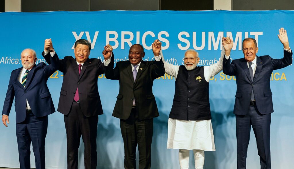 Τι σηματοδοτεί η ανάδυση των χωρών BRICS στο νέο γεωπολιτικό περιβάλλον ...