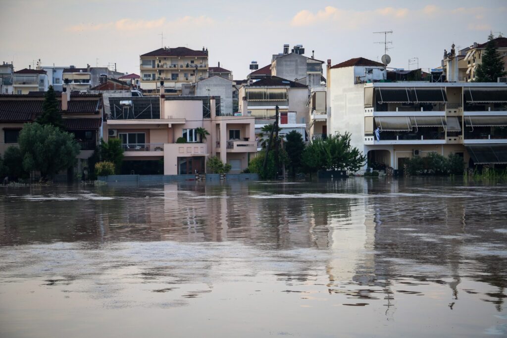 Πυρ, δειλοί και θάλασσα - HuffPost - Ειδήσεις και Απόψεις από την ...