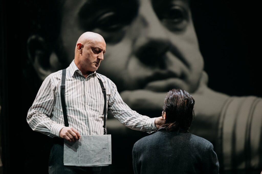 «Εγκλημα και Τιμωρία» στο θέατρο Πορεία: Sold out η πρώτη εβδομάδα ...