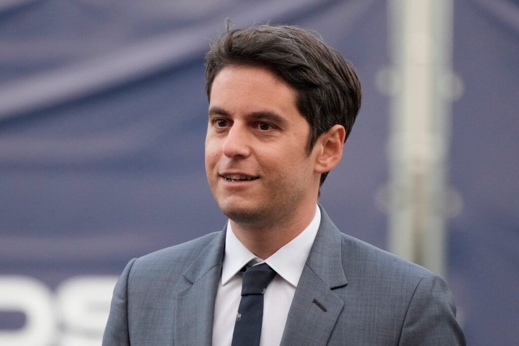 Γαλλία: Ο 34χρονος Γκαμπριέλ Ατάλ νεότερος πρωθυπουργός στη σύγχρονη ...