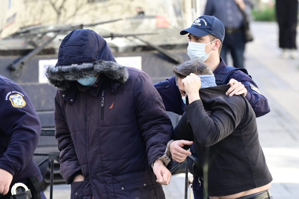 Δίκη 12χρονης στον Κολωνό: Ενοχος για βιασμό και μαστροπεία ο Ηλίας ...