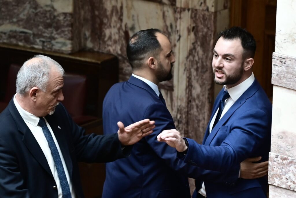 Γροθιά στη Βουλή: Στην ΓΑΔΑ ο βουλευτής Φλώρος για την επίθεση στον ...
