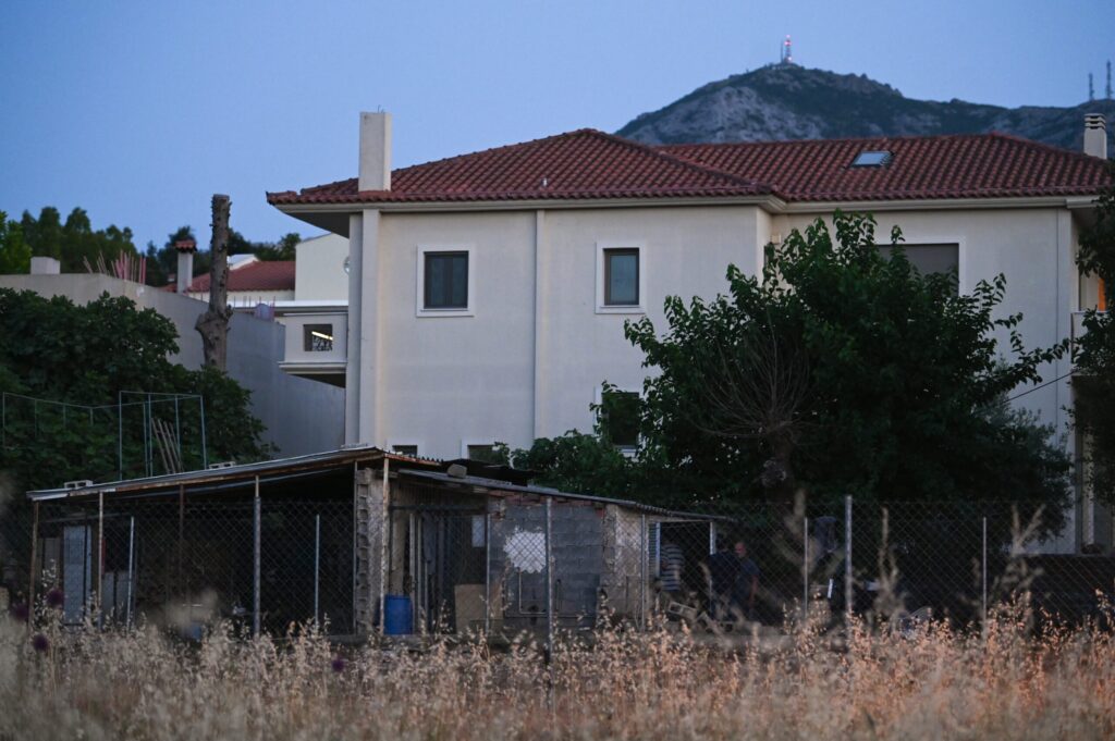Δολοφονία στον Διόνυσο: Στη Θεσσαλονίκη έπιασαν τον 26χρονο συγκάτοικο ...