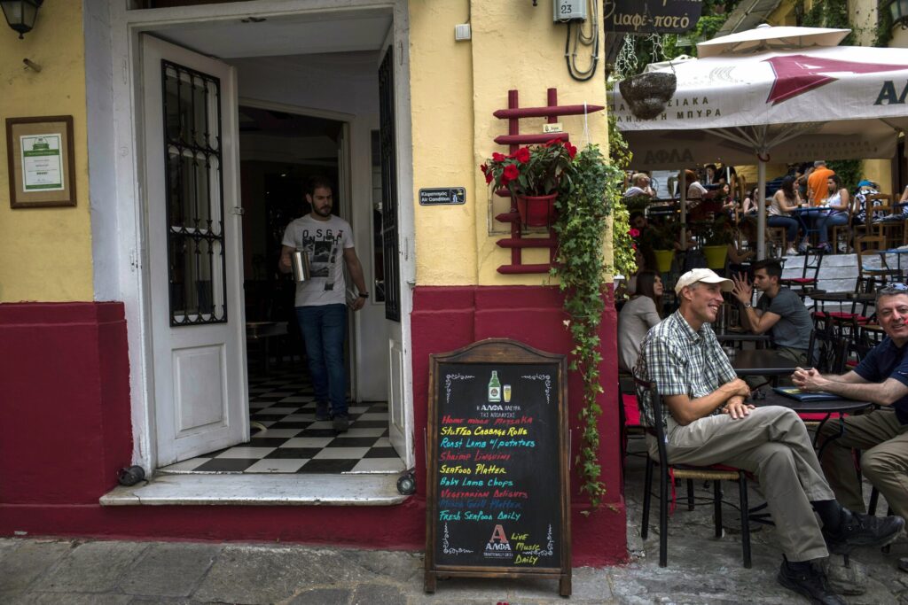 Πικρός θα σερβίρεται ο καφές από την 1η Ιουλίου: Στο 24% επανέρχεται ο ...