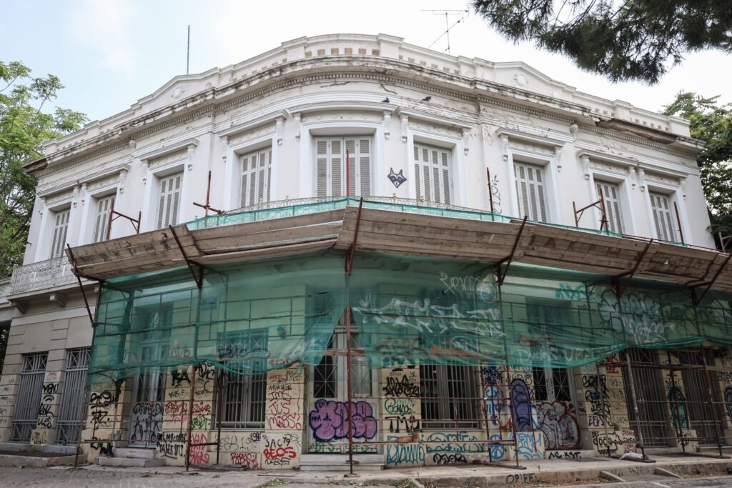 ΥΠΠΟ: Νόμιμη η ανάκληση της παραχώρησης του ακινήτου στον Σύλλογο ...