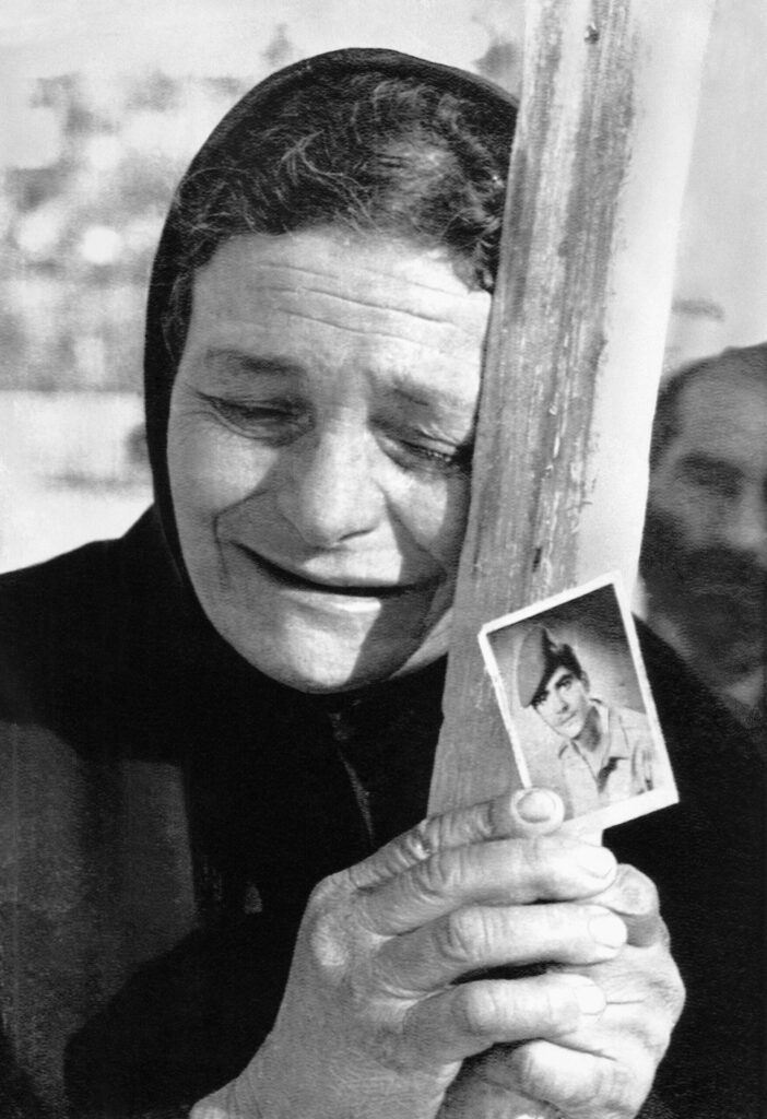 Γεγονότα που οδήγησαν στην τουρκική εισβολή του 1974 - HuffPost ...