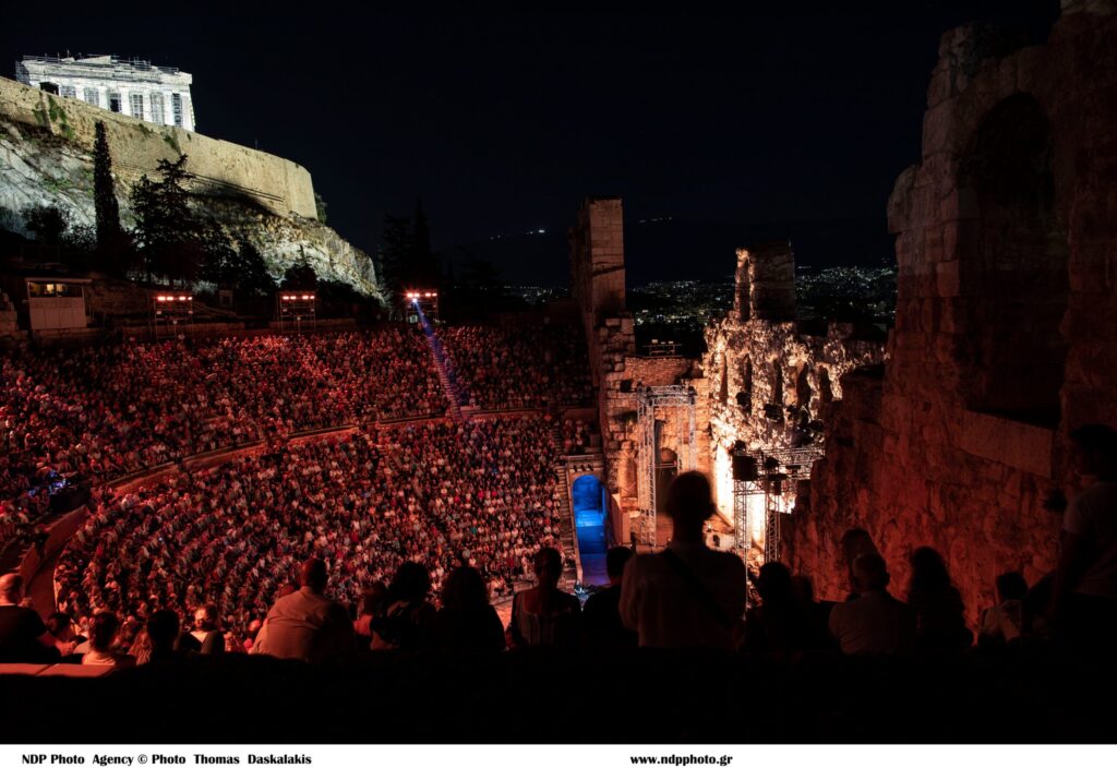 Φεστιβάλ Αθηνών Επιδαύρου: 240.000 θεατές και απολογισμός - ρεκόρ για ...