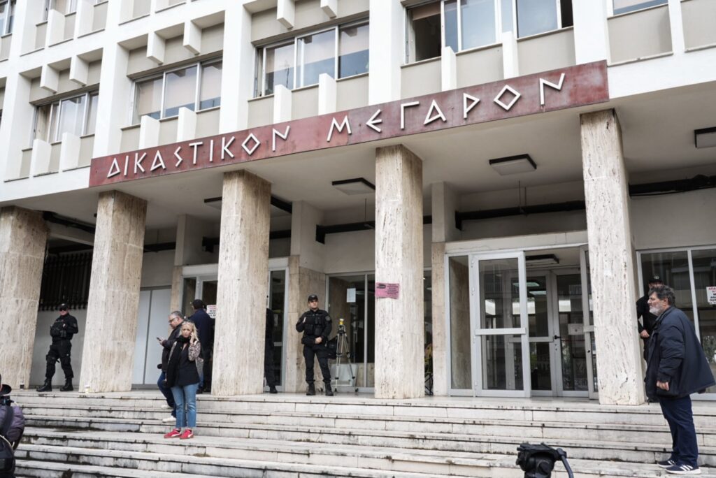 Αγρίνιο: Προφυλακίστηκε ο 30χρονος για τη δολοφονία της 43χρονης Δώρας ...