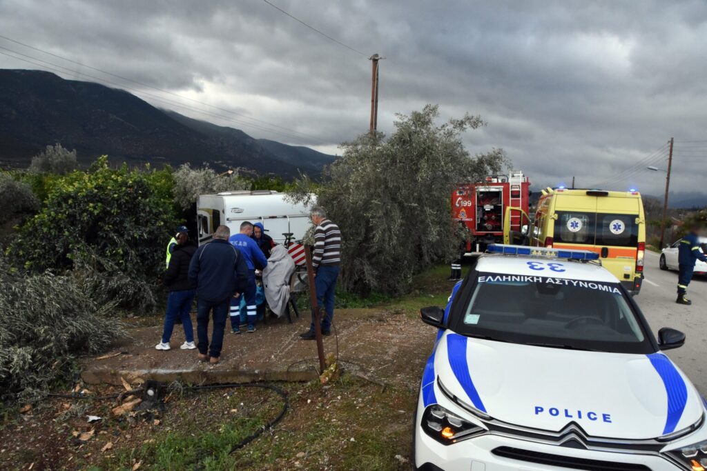 Φυλή: Νεκρός 15χρονος σε τροχαίο δυστύχημα - Δύο σοβαρά τραυματίες ...