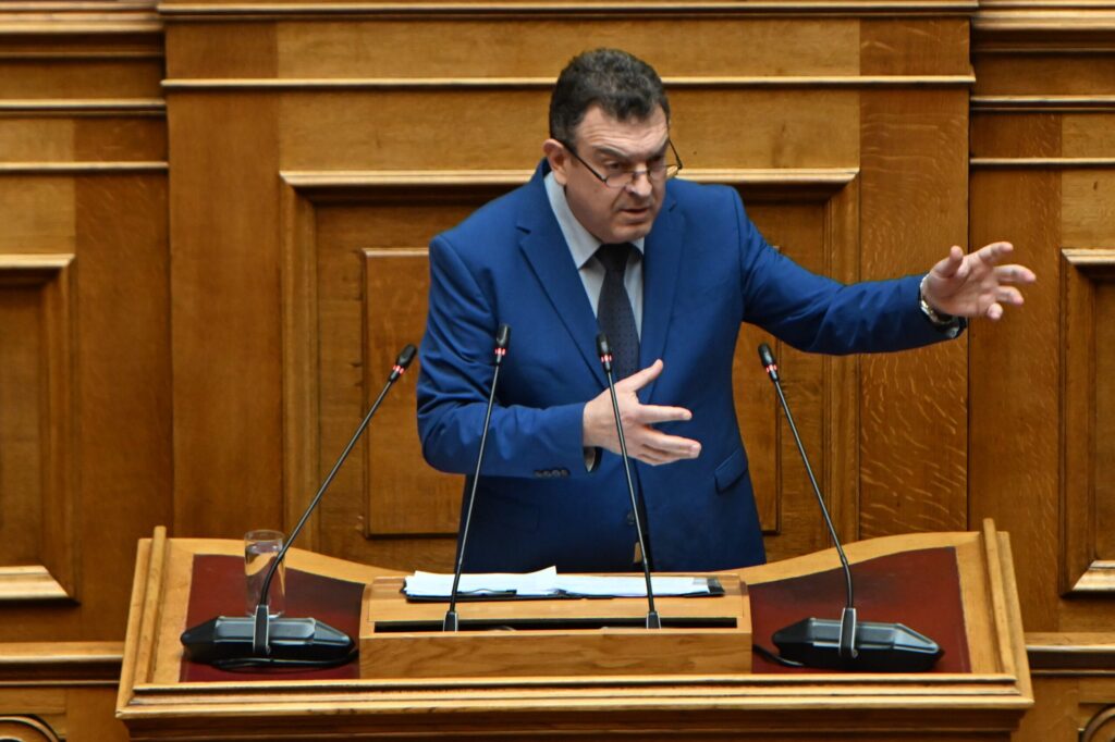 Νίκη: Διαγράφεται προσωρινά ο Νίκος Παπαδόπουλος - Αιχμές για τη ...