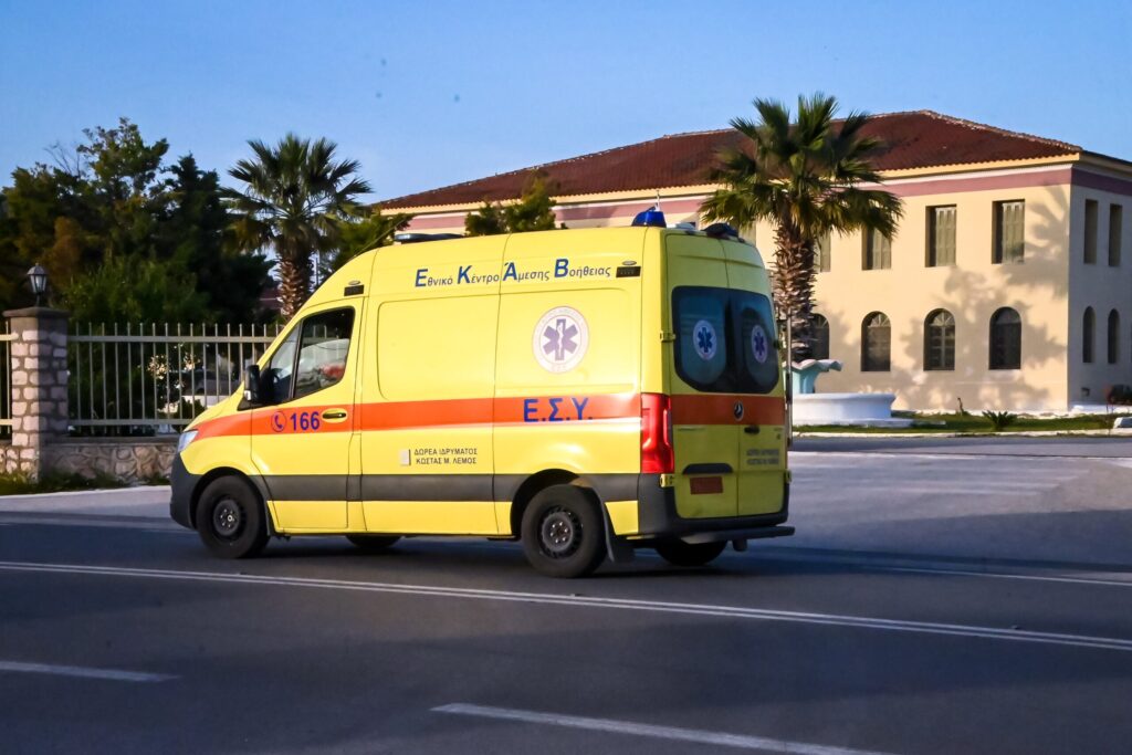 Κοζάνη: Νεκρός 70χρονος που καταπλακώθηκε από σιδερένια πόρτα ...