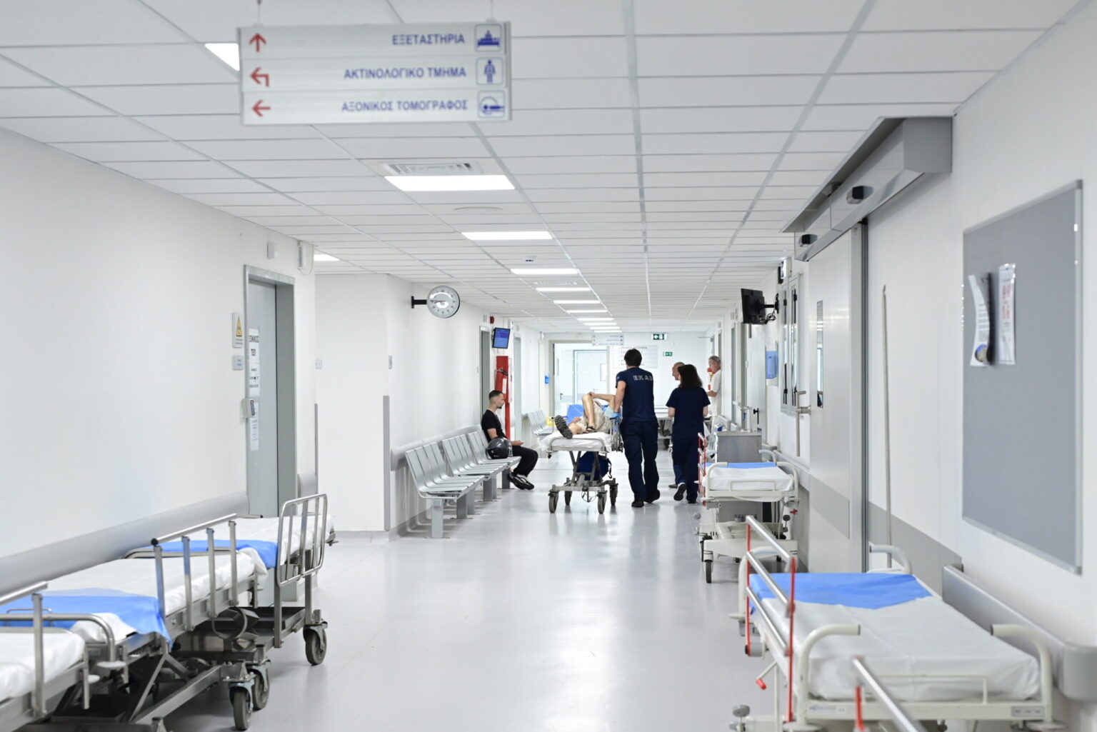 Έβαλε ασθενή να του ζητήσει συγνώμη την ώρα του χειρουργείου για το ...