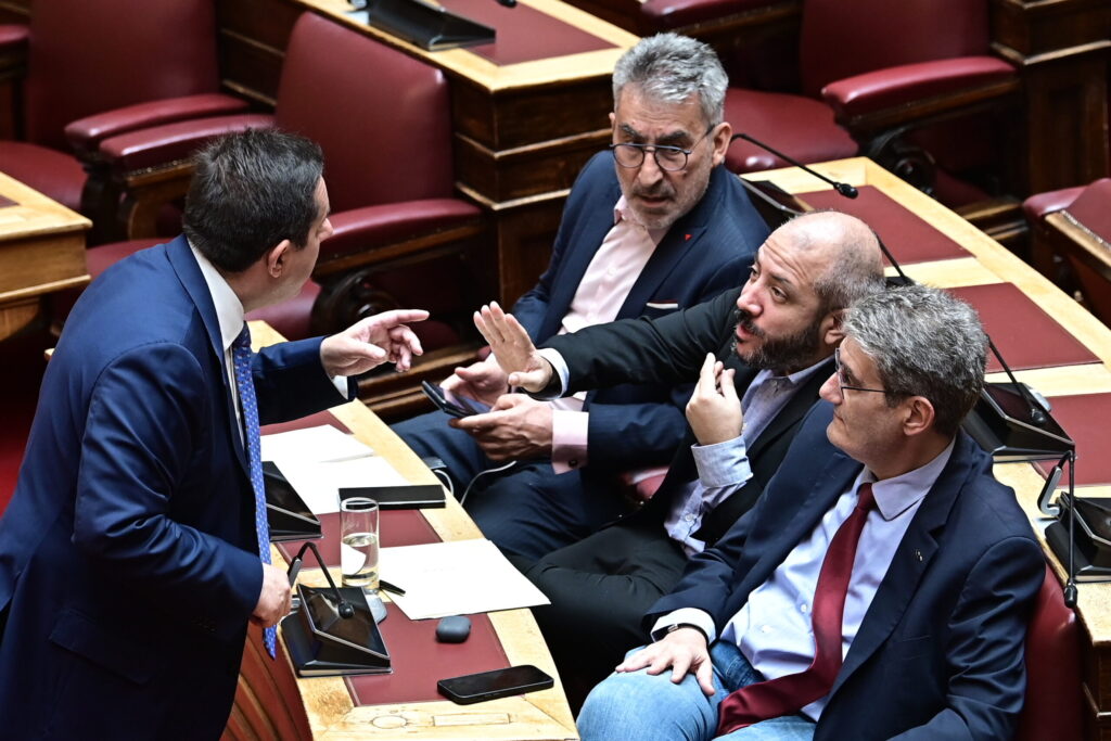 Από το «μπάζωμα» στα «βοσκοτόπια»: Σύγκρουση κυβέρνησης - κομμάτων στη ...