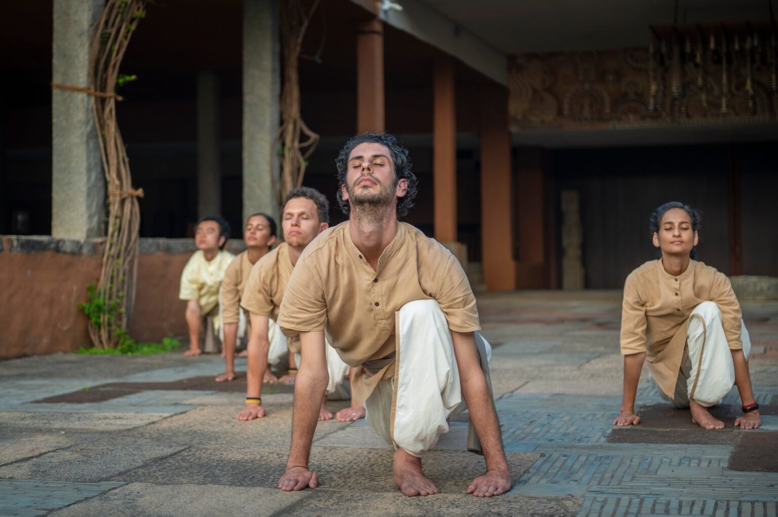 Fundamentals Yoga Center: Ο μοναδικός πιστοποιημένος Isha Hatha Yoga ...