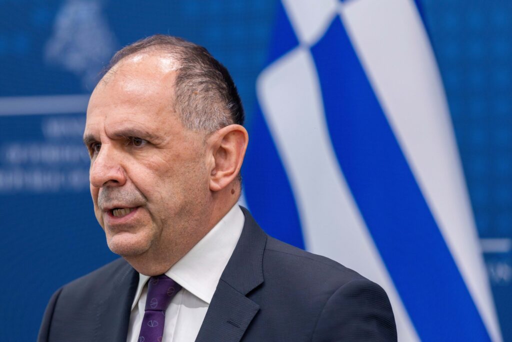 Γεραπετρίτης: Η Ελλάδα επιθυμεί ανοιχτούς διαύλους με Λιβύη - Ακυρο το ...