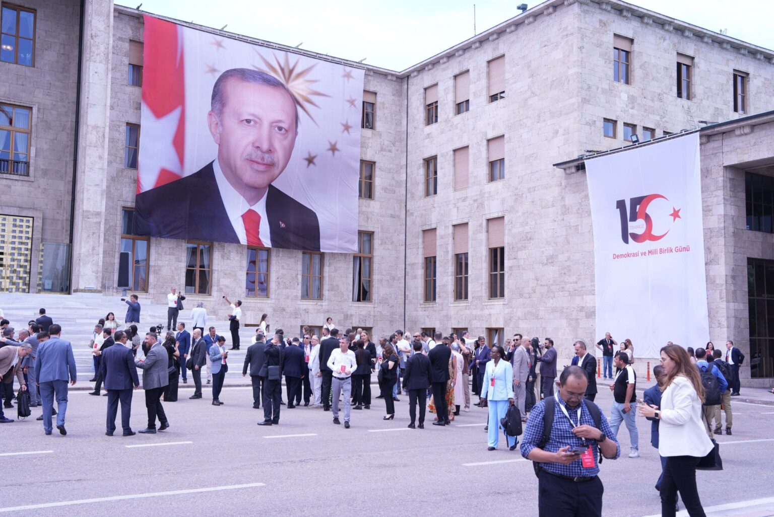 Τουρκία - 15η Ιουλίου: Η "Ημέρα Δημοκρατίας & Εθνικής Ενότητας" και ο ...