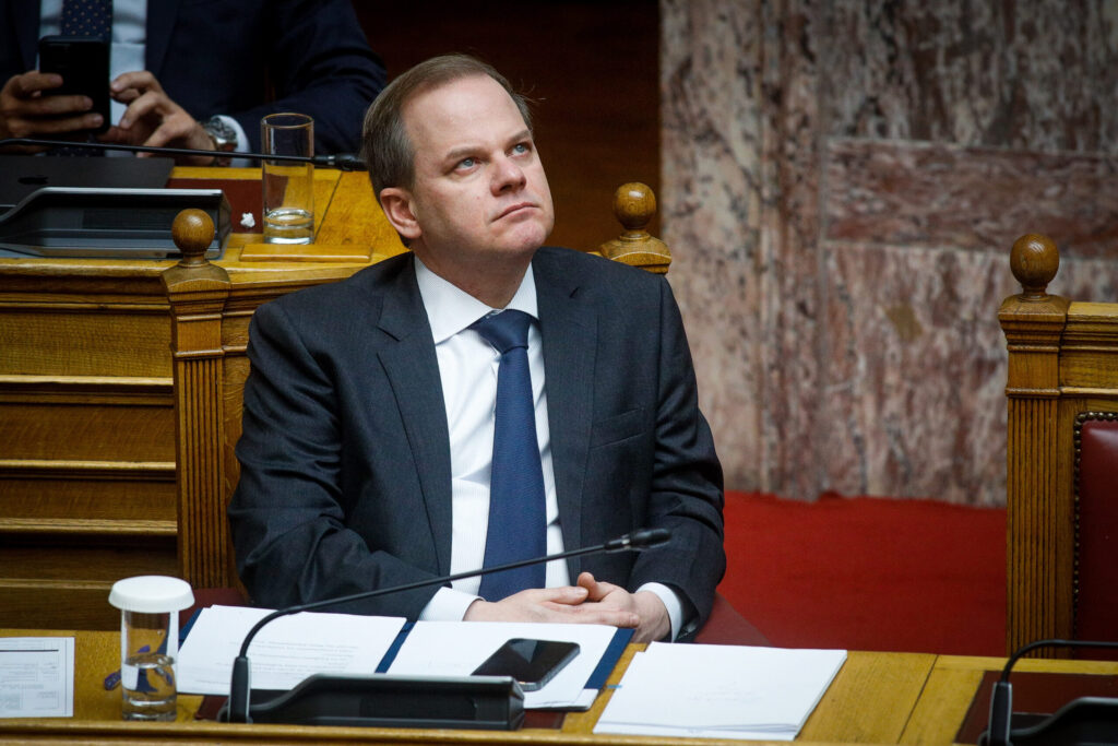 Βουλή: Παραπέμπεται στο Δικαστικό Συμβούλιο με 157 ψήφους ο ...