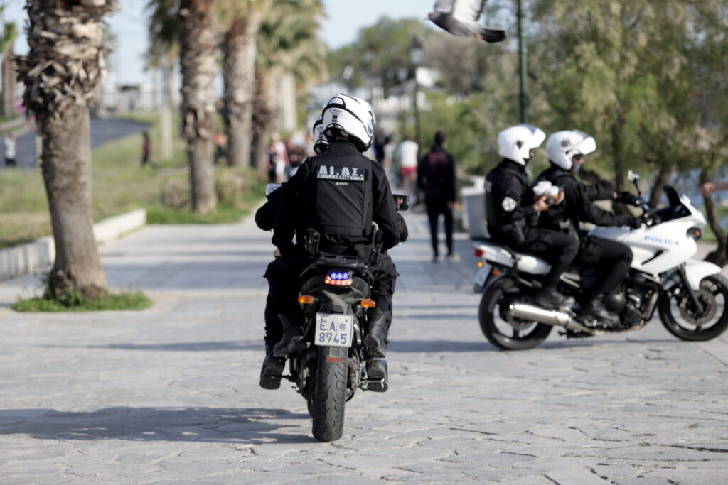 Αλυτο μυστήριο η υπόθεση με το νεκρό κοριτσάκι στο Παλαιό Φάληρο - Πού ...