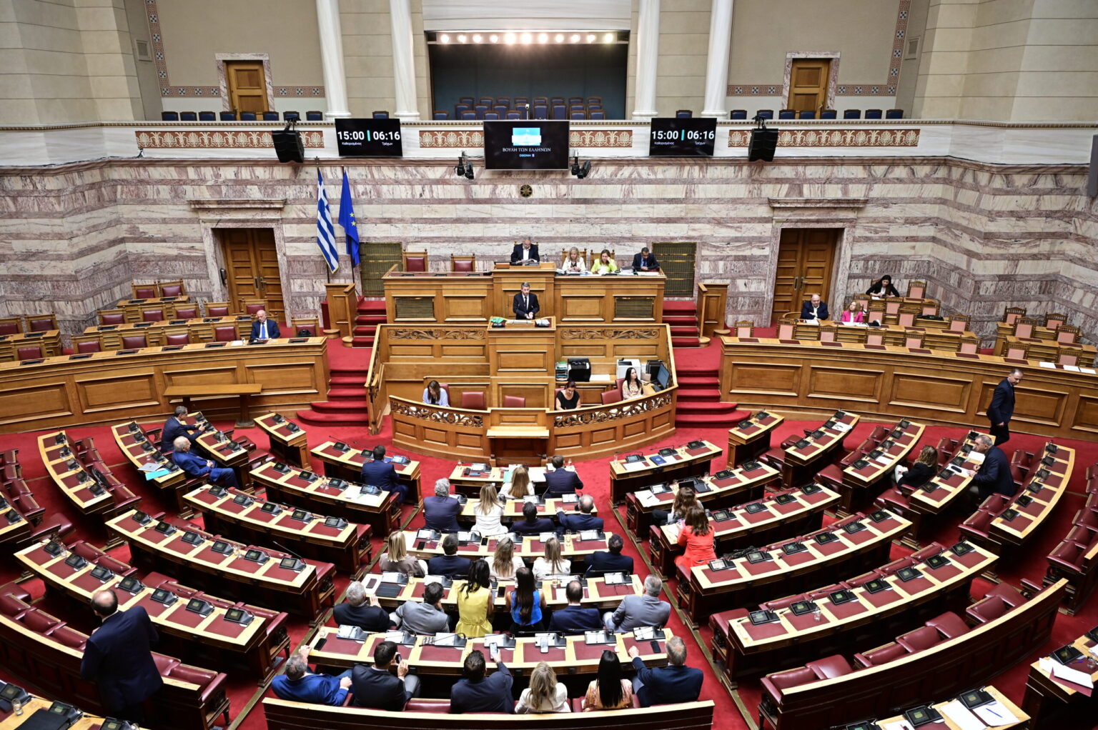 Τροπολογία ΥΠΕΝ για αναστολή οικοδομικών αδειών σε περιοχές που ...
