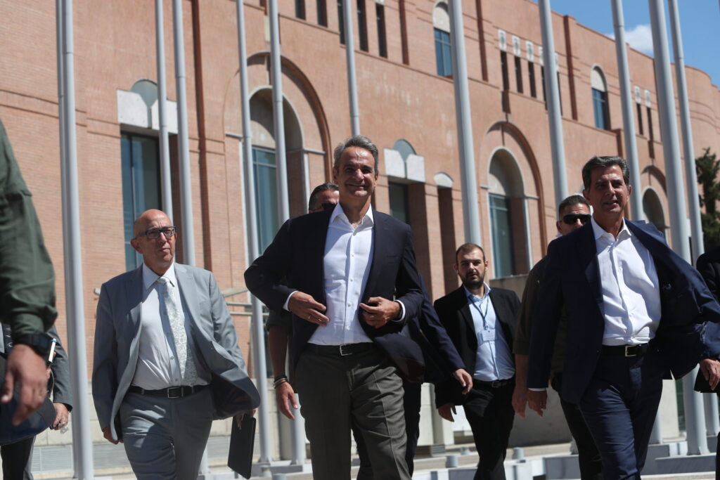 Θεσσαλονίκη: Πηγαδάκι Μητσοτάκη και δημοσιογράφων - Λίγα σχόλια για ...