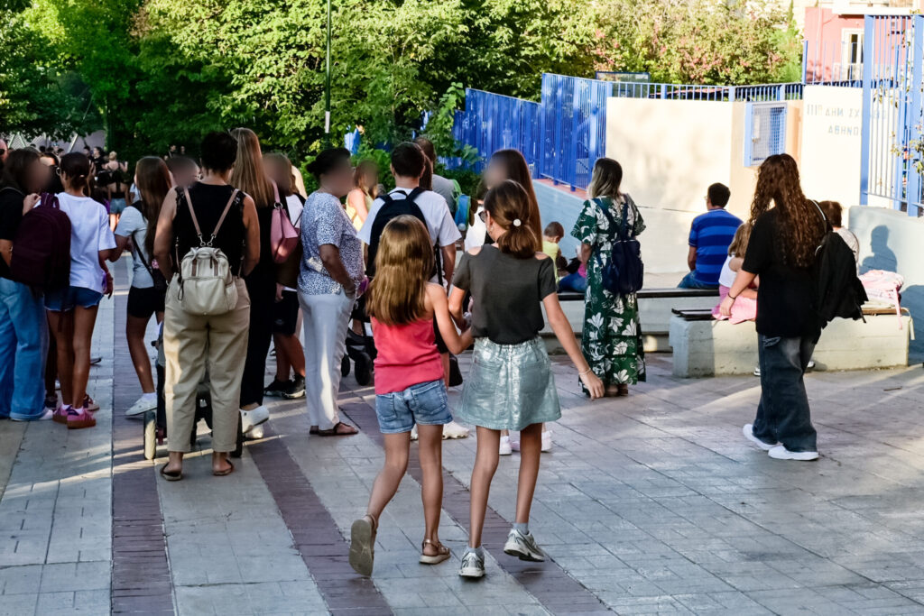 Το 23% των εκπαιδευτικών που διορίστηκαν φέτος πήραν κατευθείαν άδεια ...