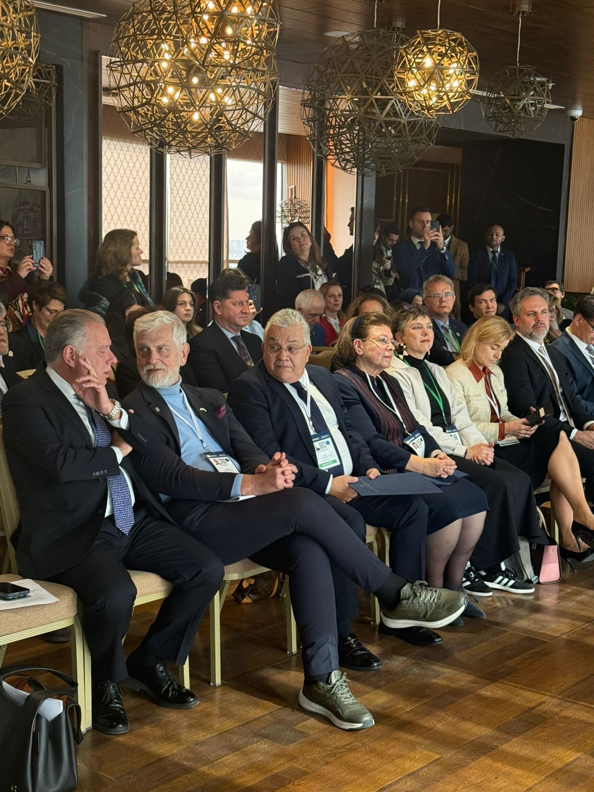 Λίνα Μενδώνη: «Είμαστε υπερήφανοι για την ελληνική γλώσσα… Είμαστε οι ...