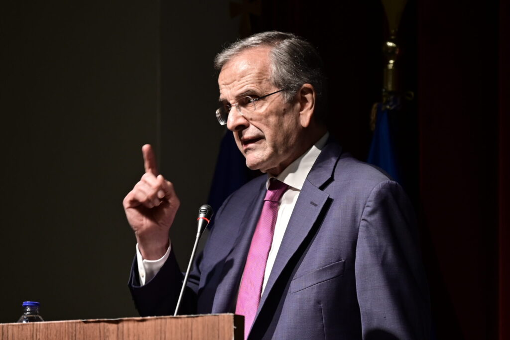 Μαρινάκης: Αν κάνει κόμμα ο κ. Σαμαράς θα είναι από τους πολιτικούς μας ...