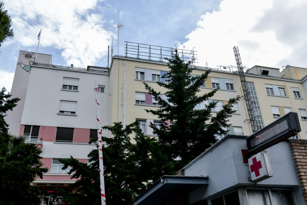 Διασωληνωμένος και με σοβαρά εγκαύματα νοσηλεύεται στο Παίδων ένας ...