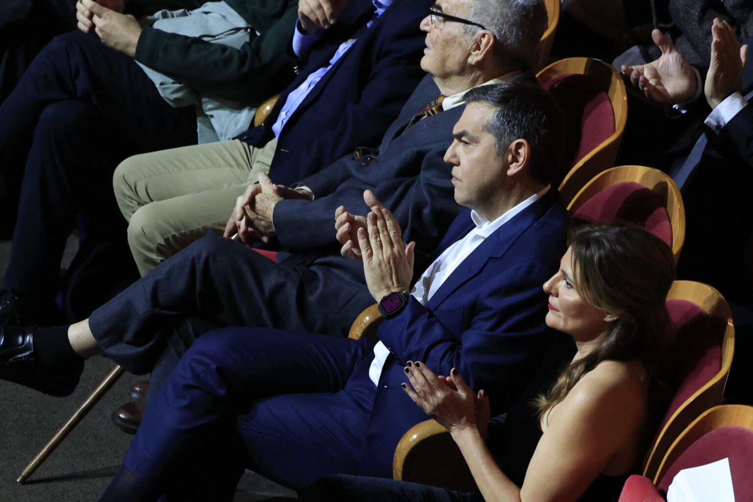 Με σύνθημα «Δεν πάει άλλο» ο Αλέξης Τσίπρας προανήγγειλε «επίσημα ...