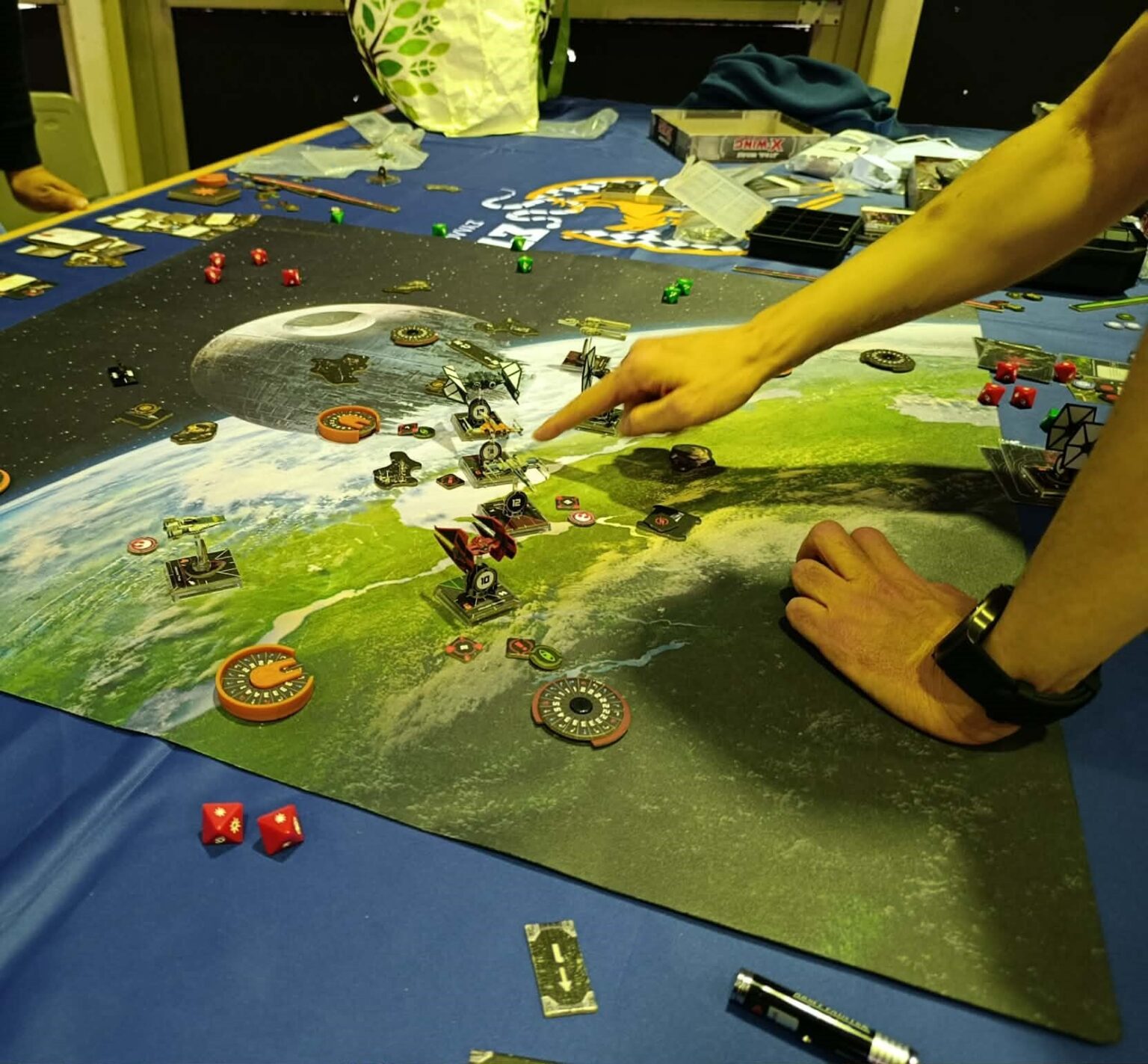 AthensCon 2025: Η «καρδιά» της φαντασίας χτύπησε ξανά στην Αθήνα ...