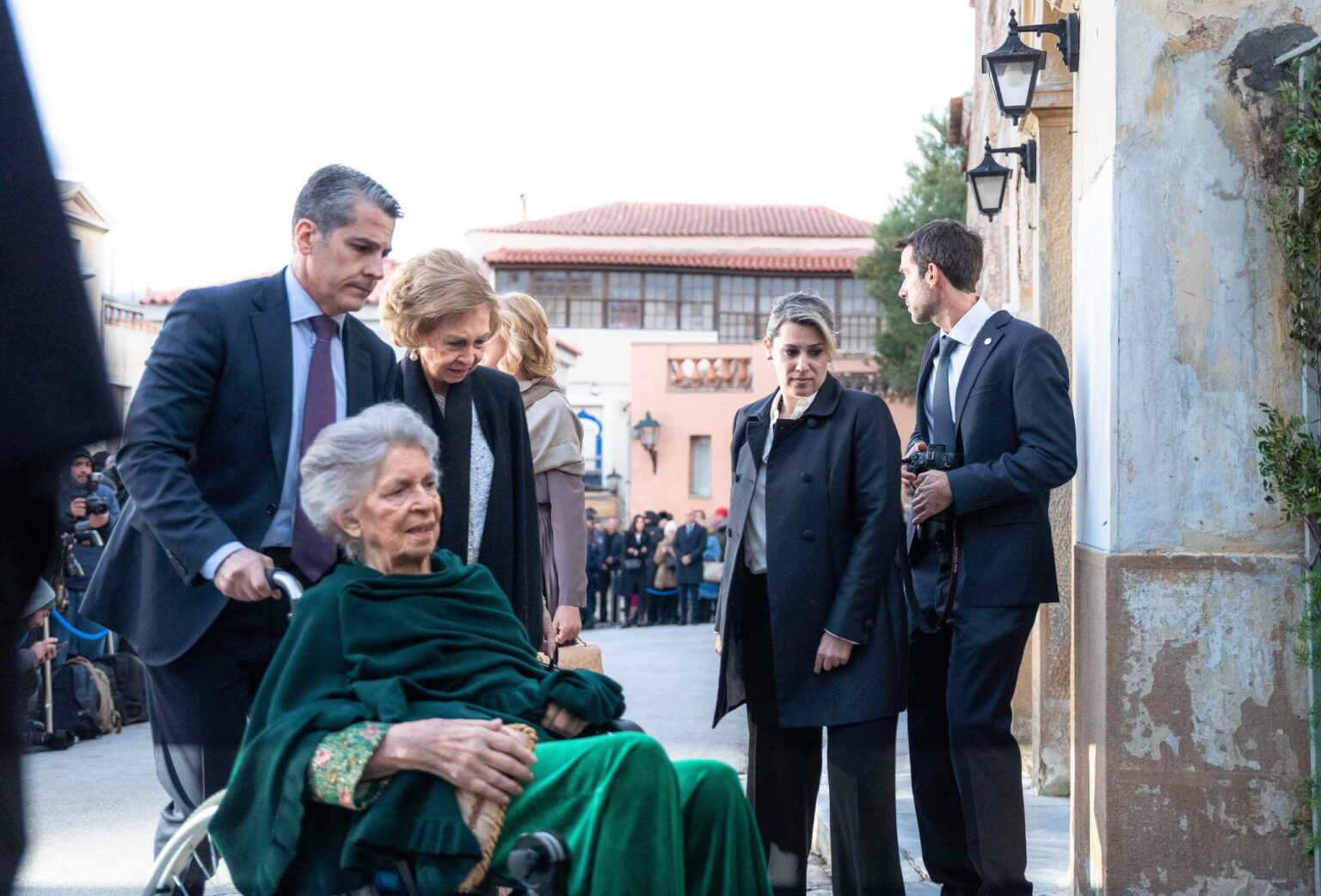 Πριγκίπισσα Ειρήνη: Η «αόρατη» Ελληνίδα royal που διάλεξε την Ινδία ...