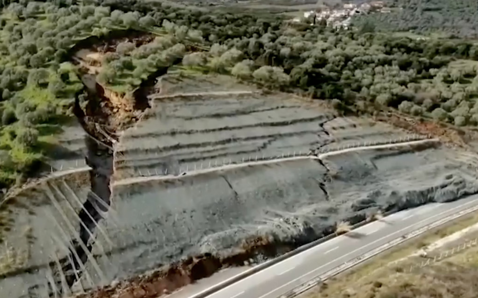 Ιόνια Οδός: Τουλάχιστον 3 μήνες κλειστό το ρεύμα προς Αντίρριο - Στο ...