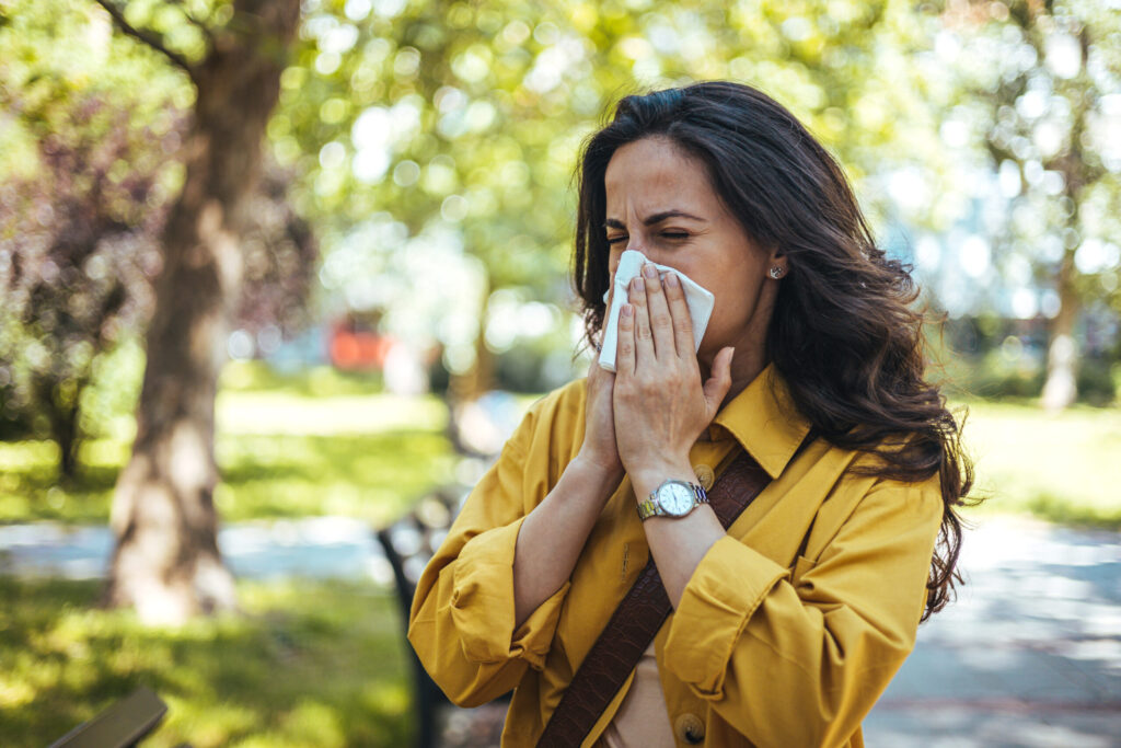 «Allergy Face»: Πρησμένο πρόσωπο από αλλεργίες-Τα μυστικά για να το ...
